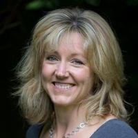 Julie Macken, Co-founder of Neve’s Bees | EnSpire Oxford